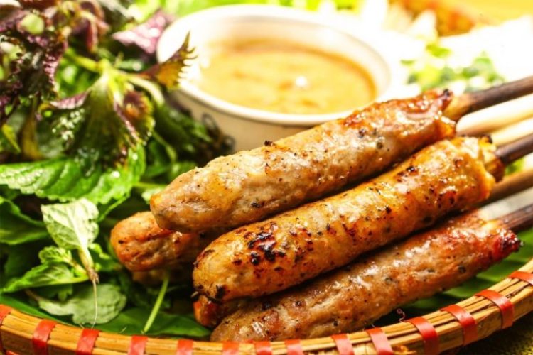 Nem Lụi Đà Nẵng | Bỏ Túi 08 Địa Chỉ Ăn Ngon Và Rẻ Hàng Đầu - 2Trip ...