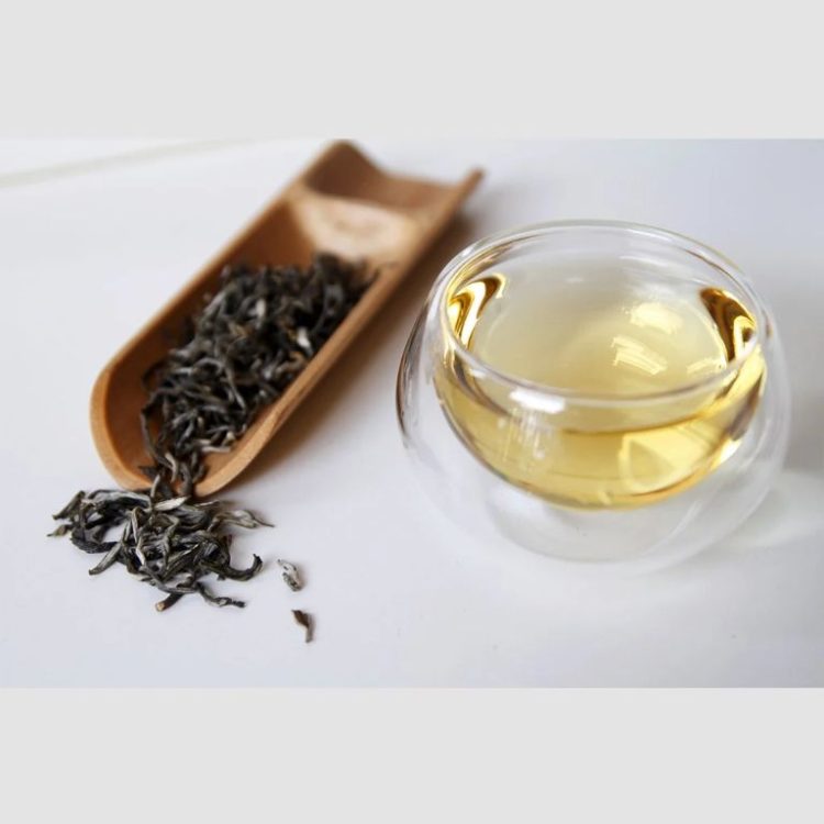 Chè Shan Tuyết Hà Giang Cổ Thụ | Báu Vật Của Vùng Cao Nguyên Đá
