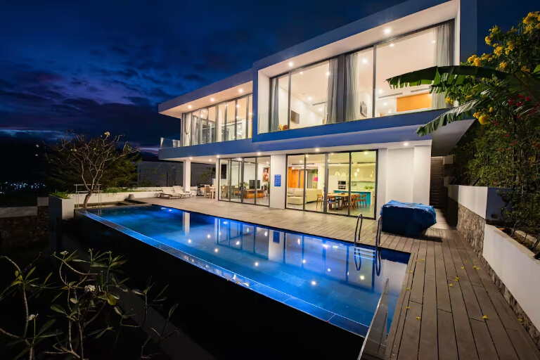 Casa Blanca Villas | Không Gian Sống Hiện Đại, Có View Biển Siêu Đẹp ...